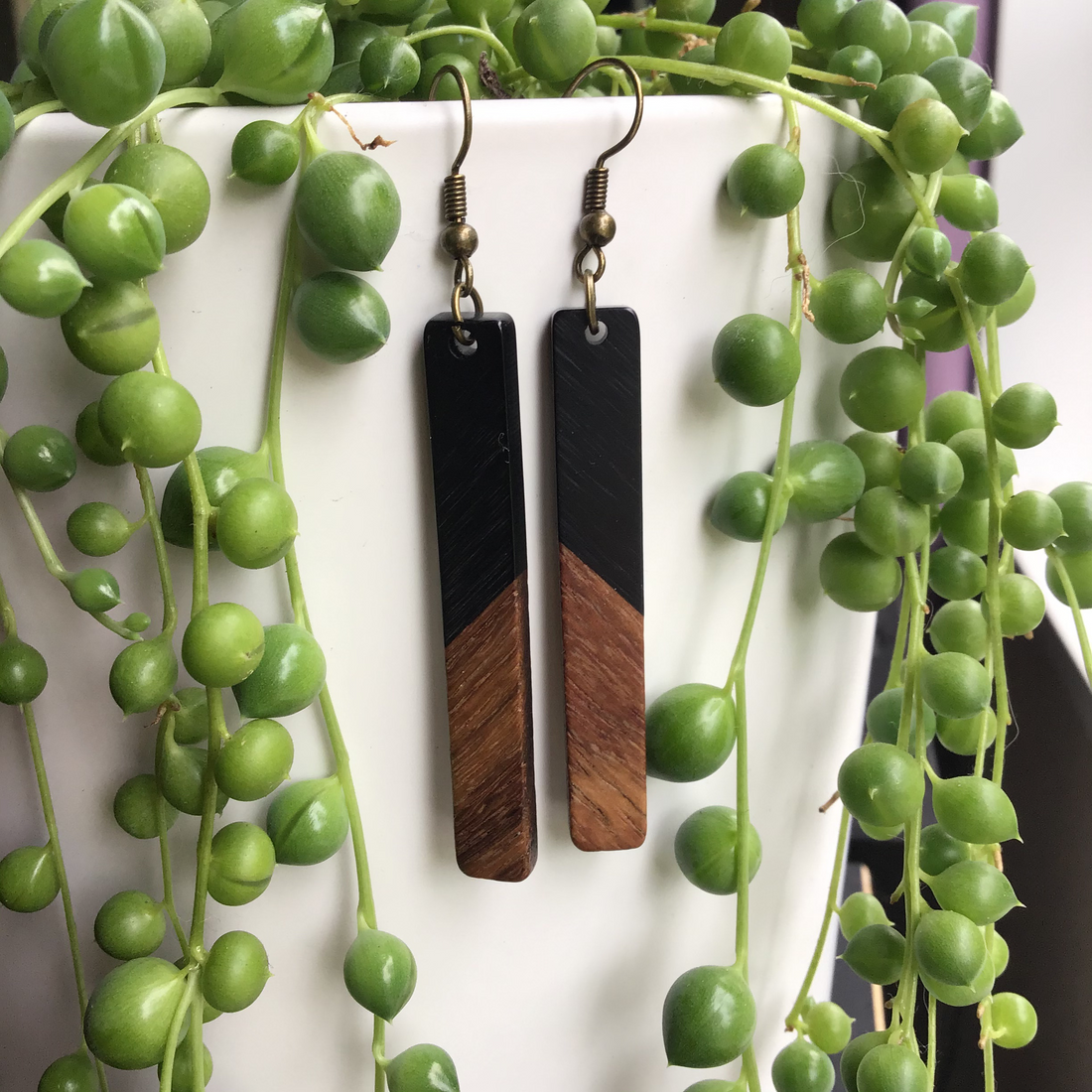 Long Wood & Resin Drops - Black – Fall for Fancy